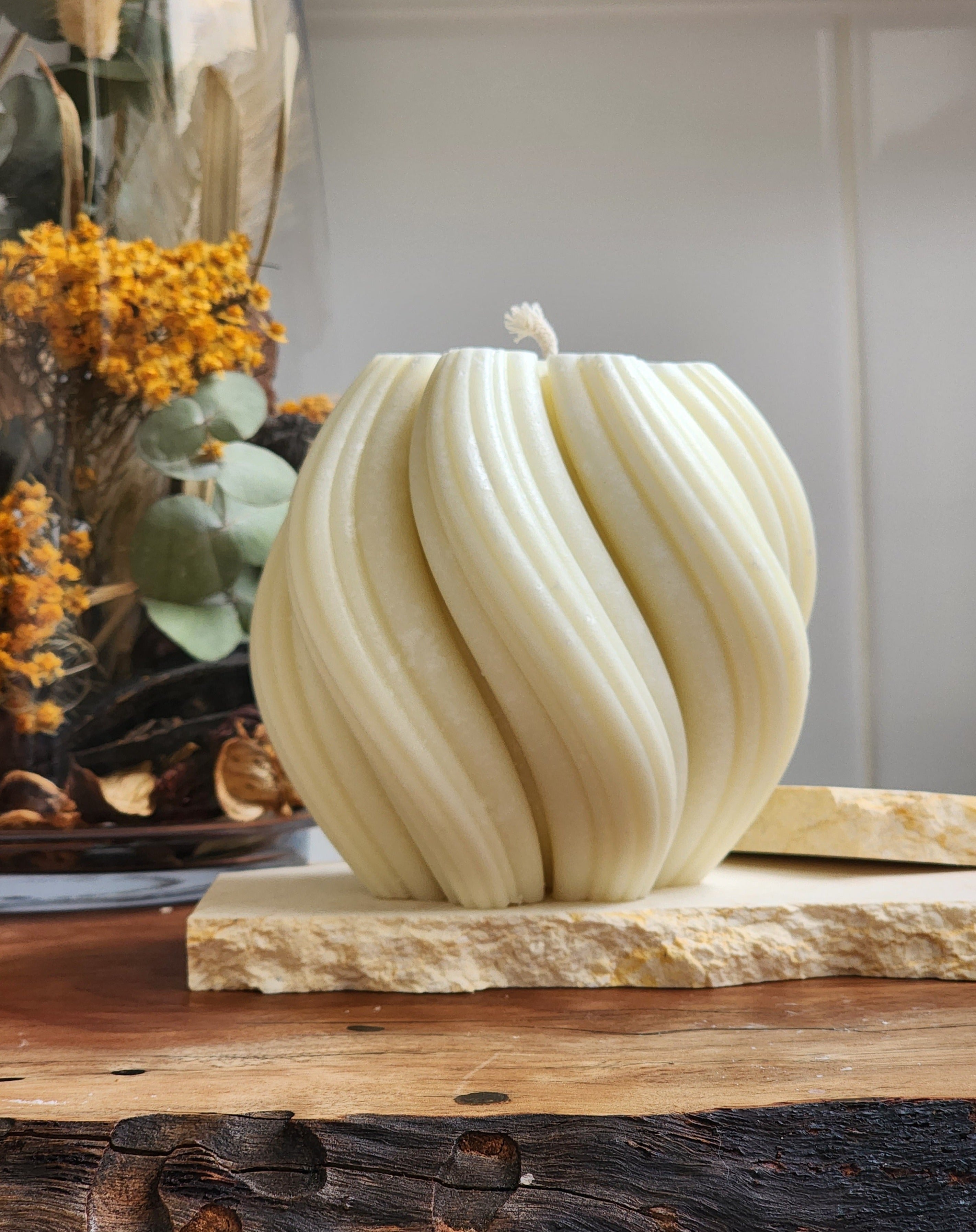 Large Swirl Pillar – Sicc Wiccs